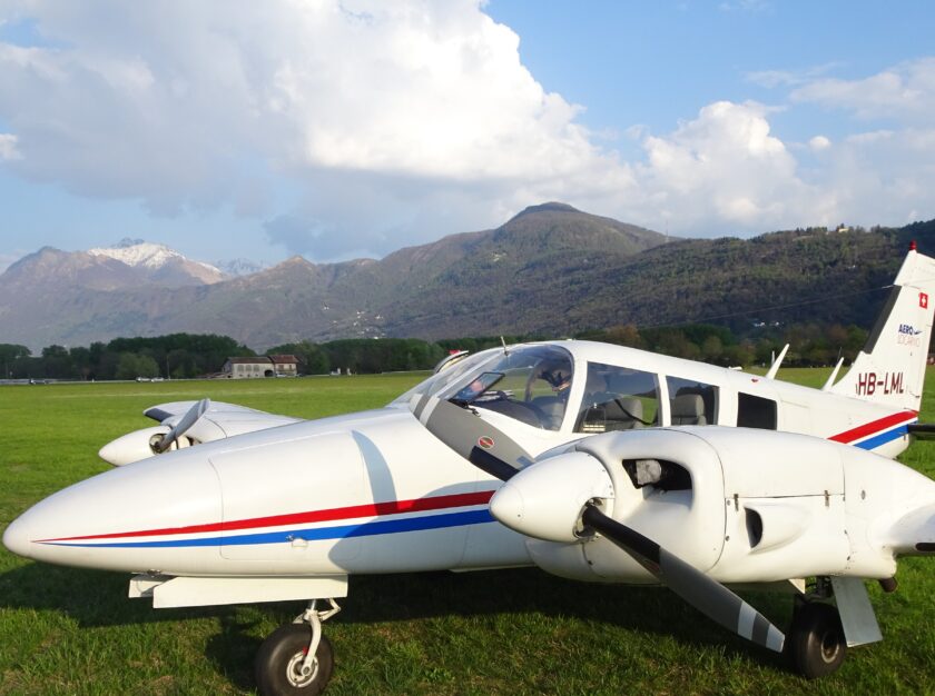 Piper PA-34-200 Seneca I HB-LML - Locarno - Switzerland - Propulsione ...