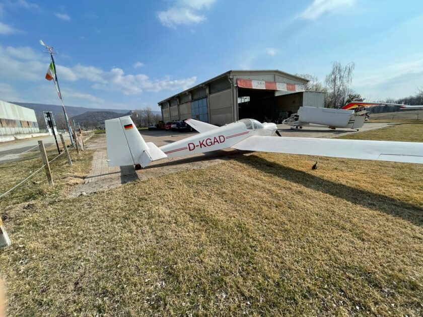 Motoaliante MOTORFALKE SF25 - 80hp - Torino - Italia - Motoaliante ...